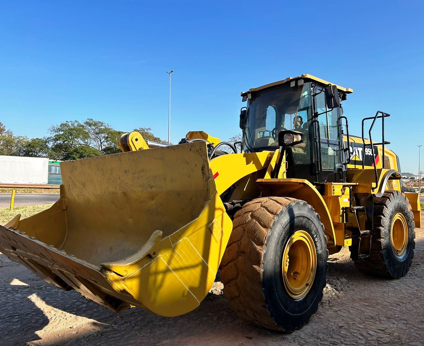 Carregadeira Pneu | CATERPILLAR | 950L | 24G214 | Tratorex | Tratores ...